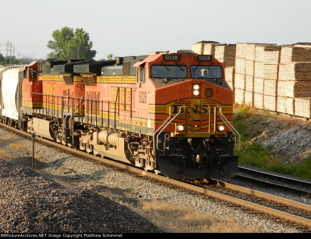 BNSF 5028